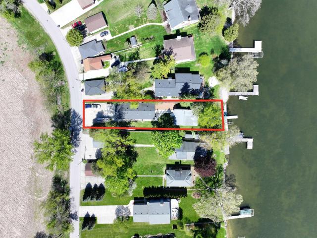 W944 Shorewood Dr