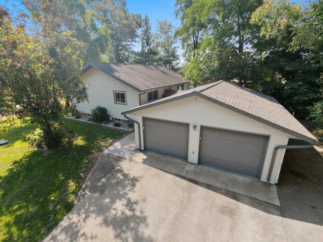 W9430 schroeder lane
