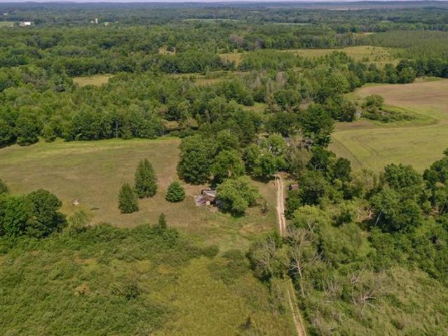 W968 Dover Rd, Neshkoro, WI 54960