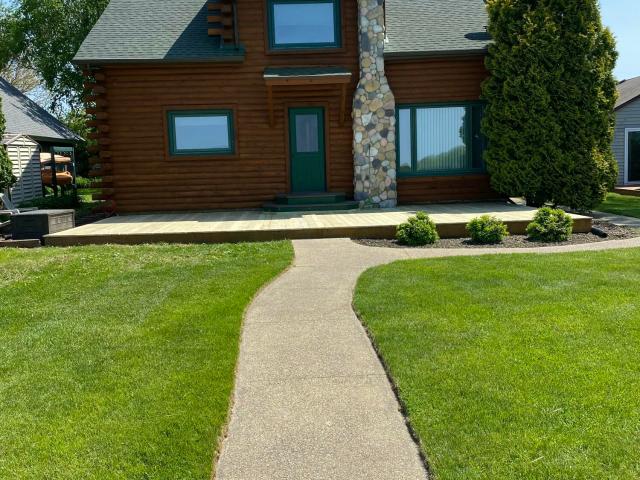 W988 Shorewood Dr