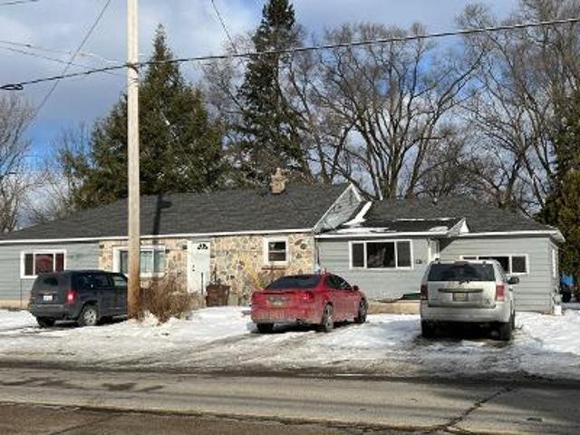 W Muskegon St