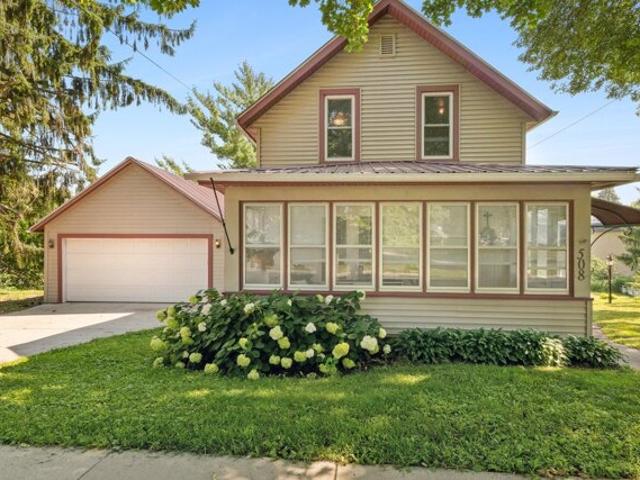 W Madison St, Lake Mills, Home For Sale