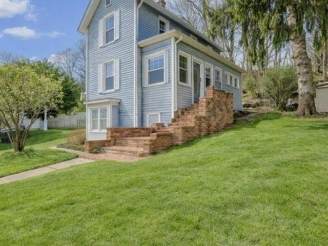 W Main St, Clinton, Home For Sale