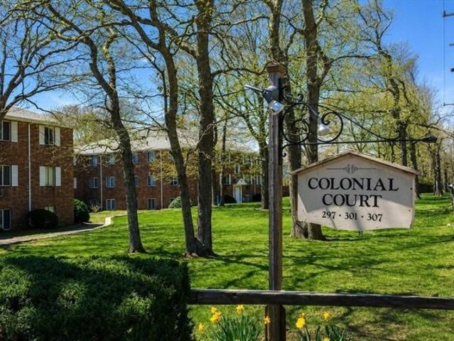 W Main St Apt,barnstable, Condo For Sale