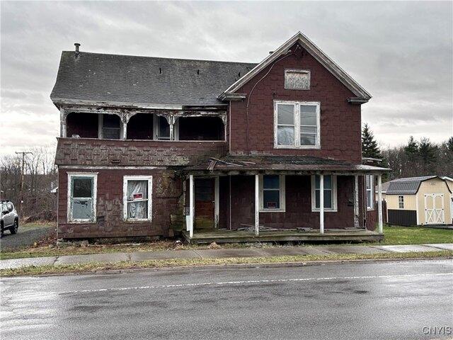 W Main St, Watertown, Home For Sale