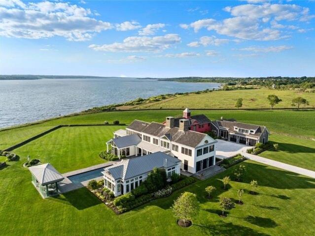 W Main Rd, Little Compton, Home For Sale