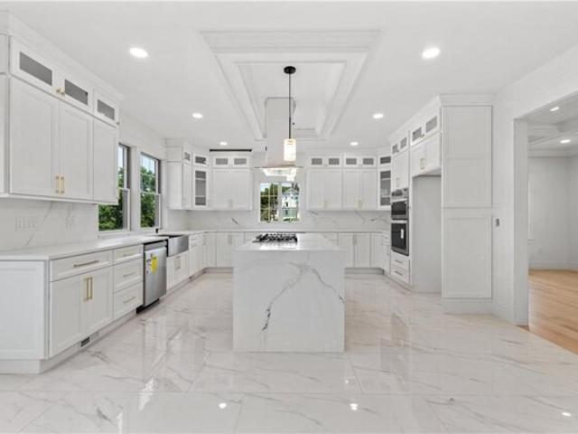 W Main Rd, Portsmouth, Home For Sale