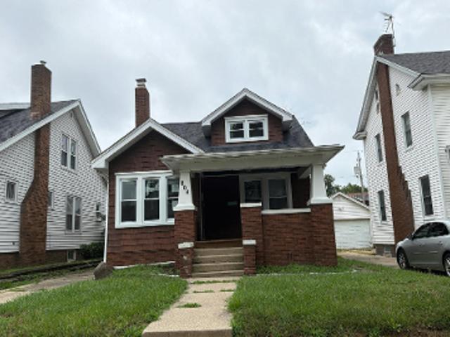 W Meadows Pl