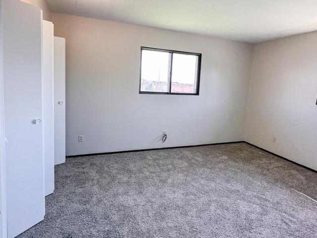W Michigan Ave/Inverway 2 Bedroom Apartment for Rent at 5534 W Michigan Ave, Kalamazoo, MI 49009