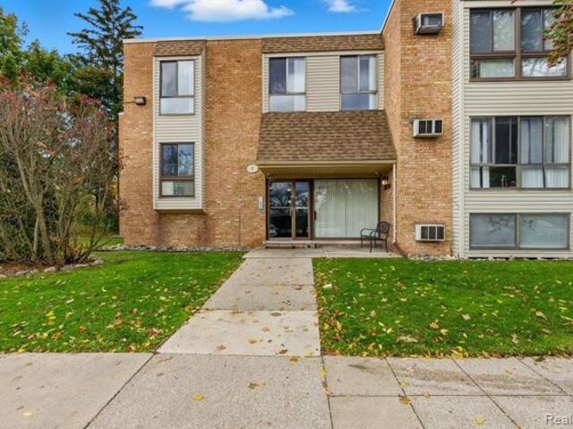 W Mile Rd Unit C, Farmington, Condo For Sale