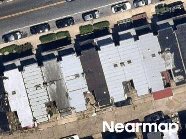 W Montgomery Ave