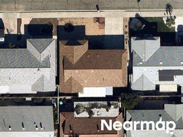 W Montrose Ave