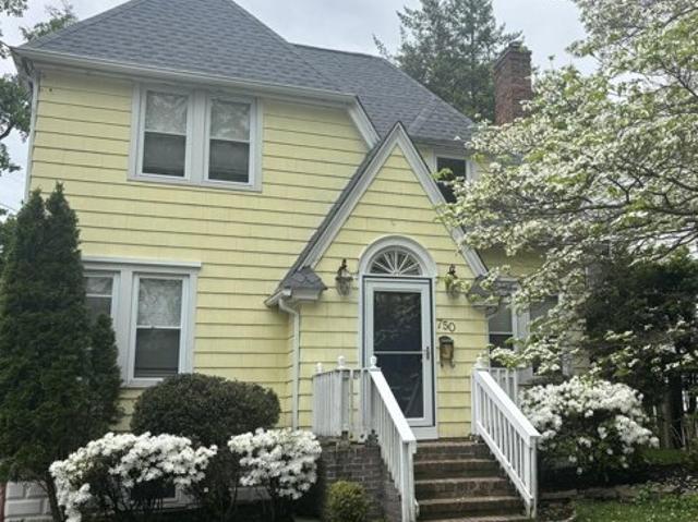 W Mount Vernon Ave, Haddonfield, Home For Sale