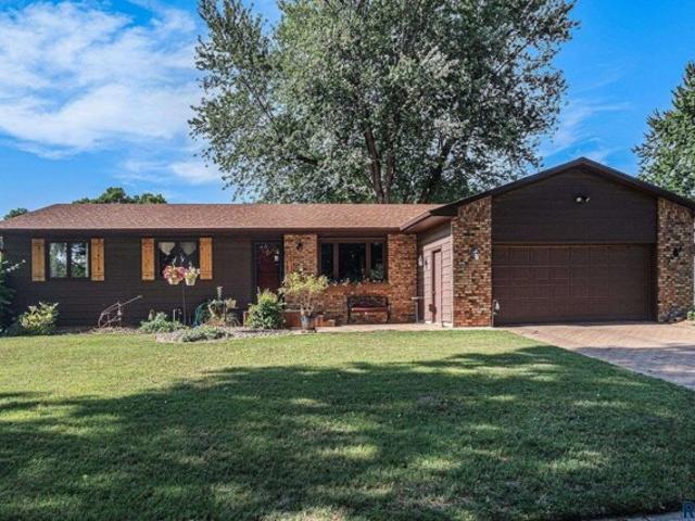 W Nd St, Sioux Falls, Home For Sale