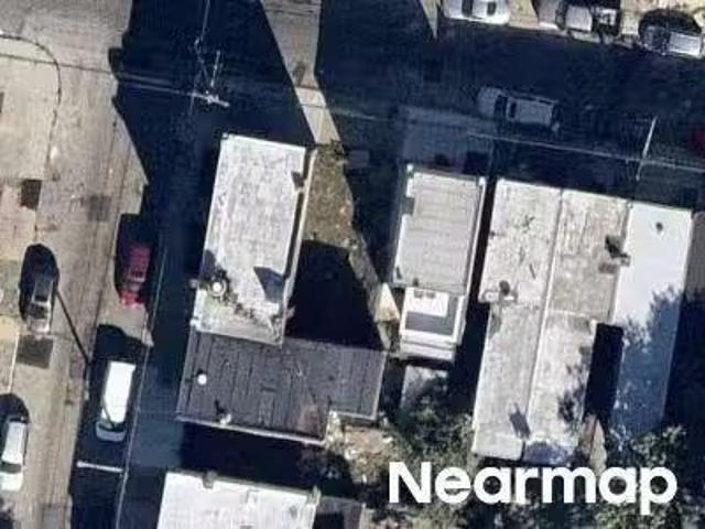 W Norris St