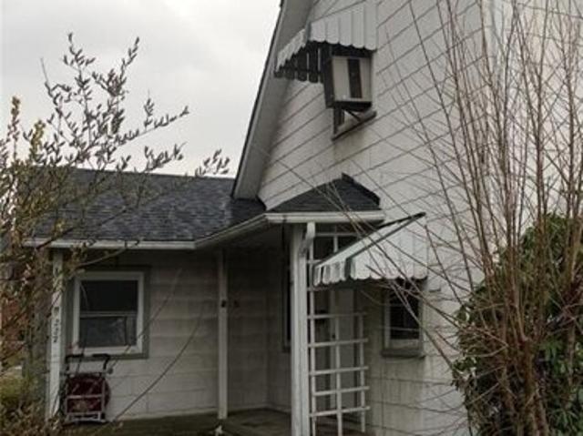 W North St, Butler, Home For Sale