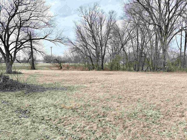 W Northshore 57 Dr, Albion, IN 46701