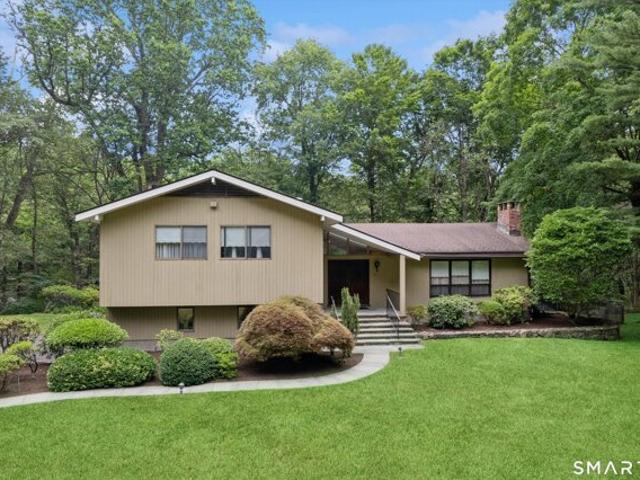 W Norwalk Rd, Norwalk, Home For Sale