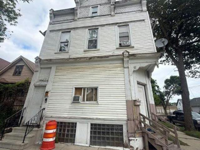 W Orchard St
