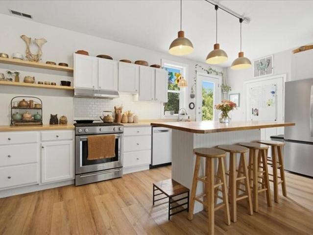W Auburn Rd, Auburn, Home For Sale