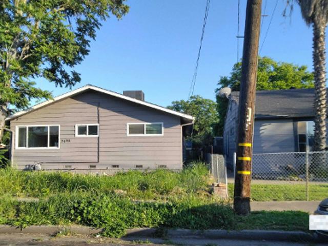 W Acacia St