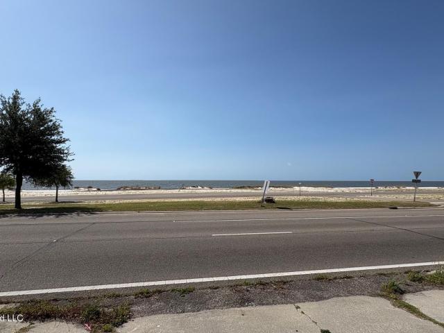 W Beach Boulevard, Gulfport, MS 39501