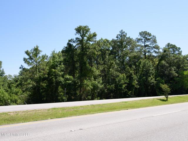 W Bienville Boulevard, Ocean Springs, MS 39564