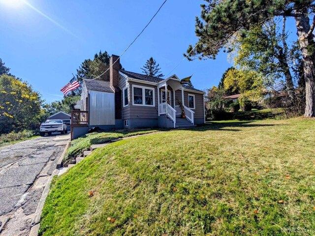 W Boyington St, Iron River, Home For Sale