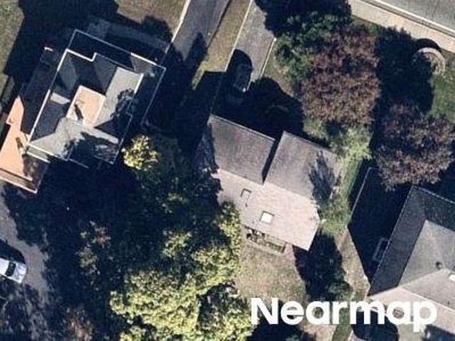 W Bradford Ave