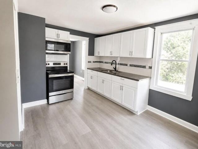 W Broad St, Paulsboro, Home For Sale