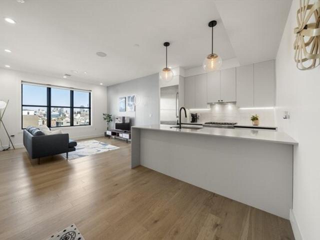 W Broadway Apt,boston, Condo For Sale