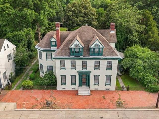 W Broadway, Salem, Home For Sale
