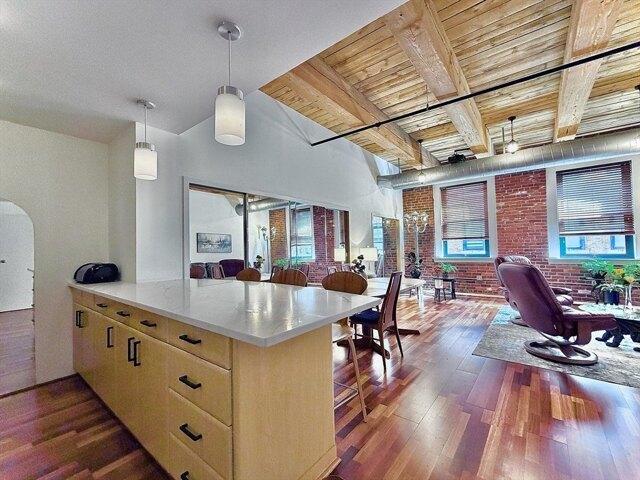 W Broadway Unit,boston, Condo For Sale
