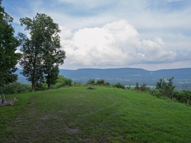 W Brow Rd, Dunlap, TN 37327
