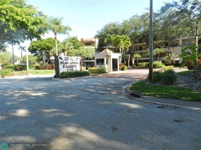 W Broward Blvd Apt,plantation, Condo For Sale
