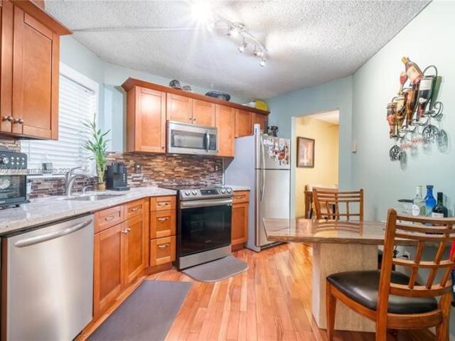W Broward Blvd Apt,plantation, Condo For Sale