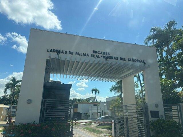 W Calle Calderon De La Barca Urb Hucares Unit, San Juan, Home For Sale