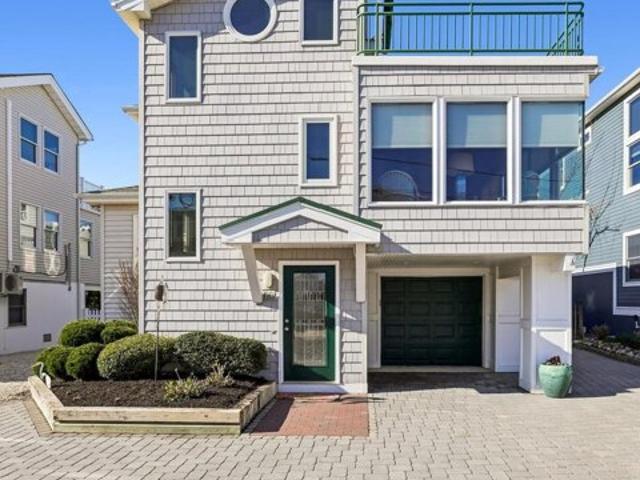 W Cape Cod Ln, Long Beach Township, Home For Sale