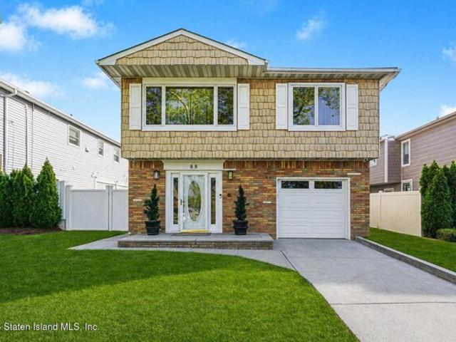 W Cedarview Ave, Staten Island, Home For Sale