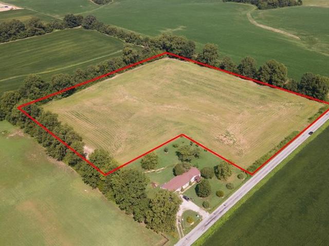 W Center Rd, Mulkeytown, IL 62865