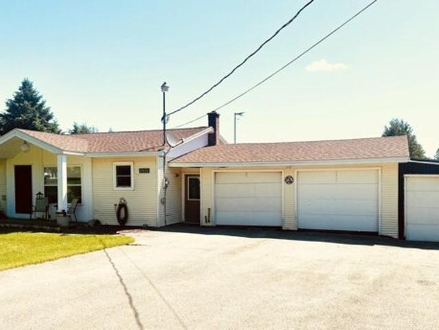 W Chapman Rd, Chapman, Home For Sale