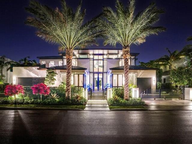 W Coconut Palm Rd, Boca Raton, Home For Sale