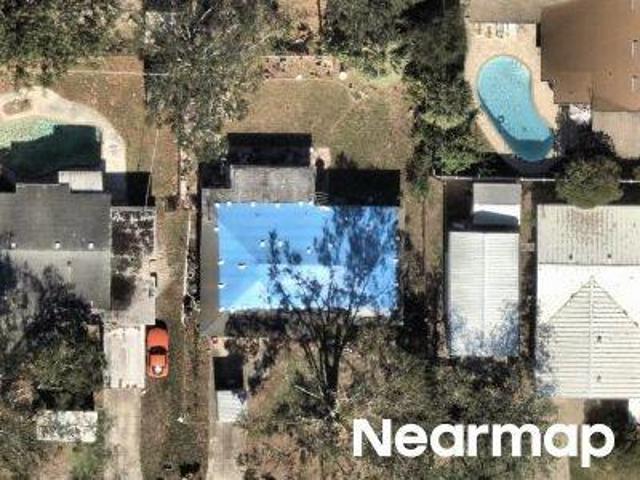 W Coachman Ave