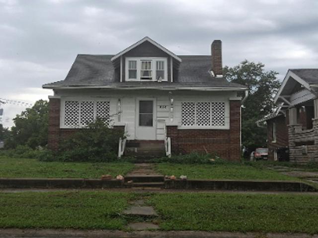 W Coates St