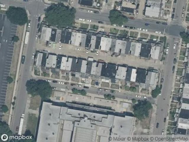 W Colonial St