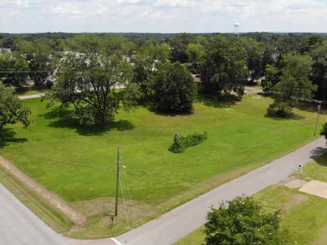 W College Avenue, Wiggins, MS 39577