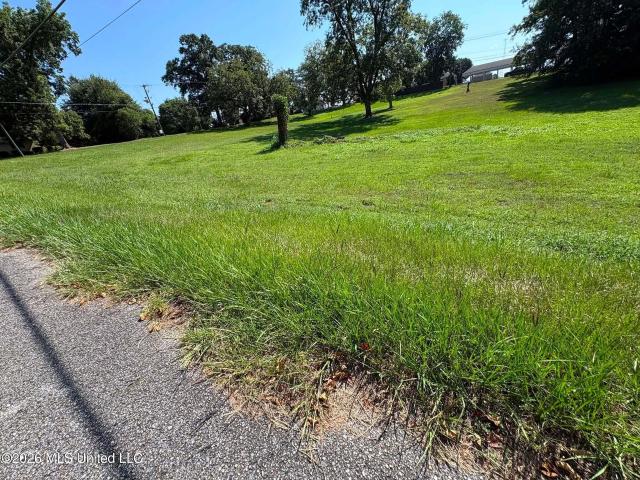 W College Avenue, Wiggins, MS 39577