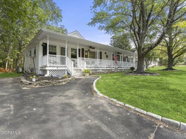W Commodore Blvd, Jackson, Home For Sale