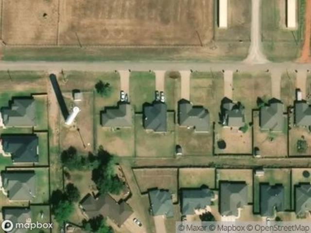 W Comanche Ave