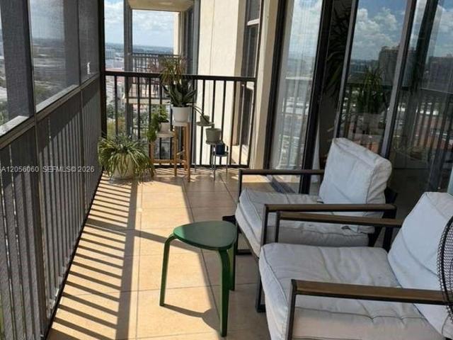 W Country Club Dr # 2407 | Stylish 1 Bed Condo wi